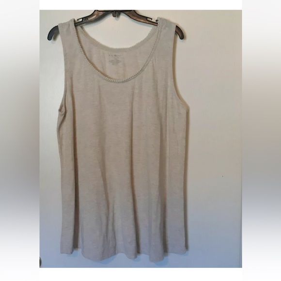 Lane Bryant | Tops | Lane Bryant Tank Top Size 82 Accent Neckline Trim ...